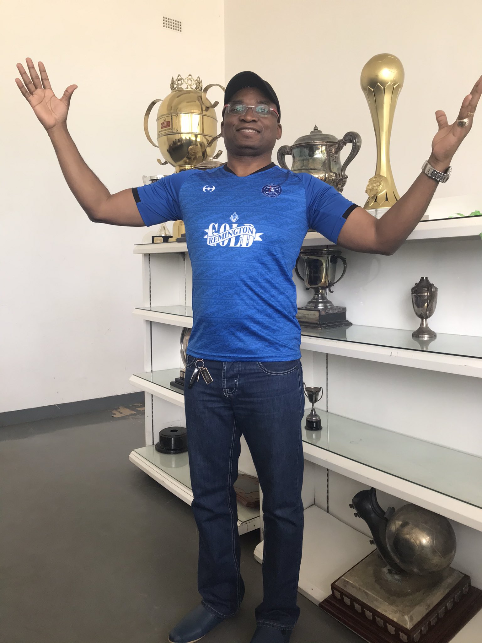 Chanakira Gets His Replica - Dembare